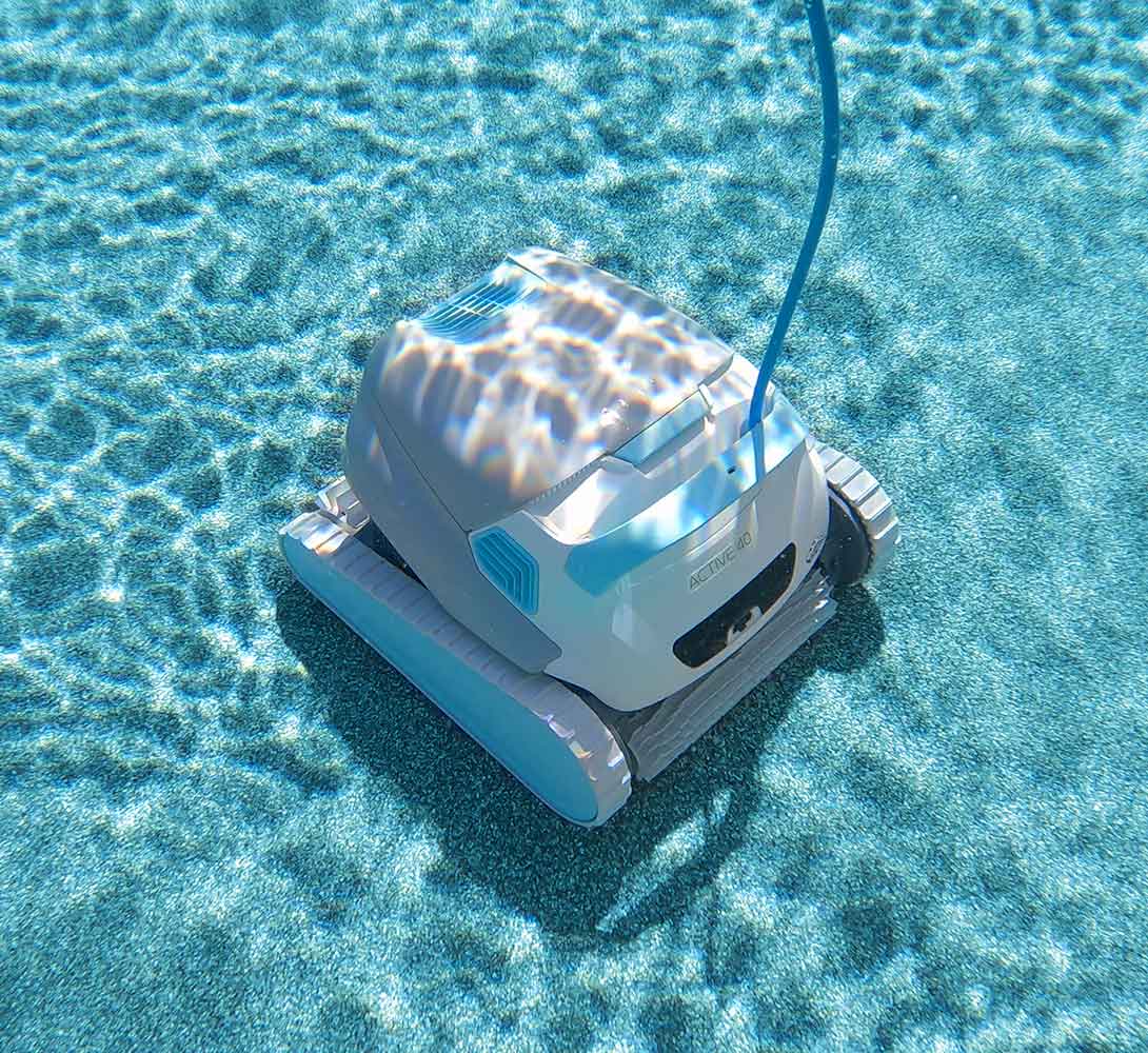 Dolphin Active 40 Robotic Pool Cleaner Review - Robotic Reviews