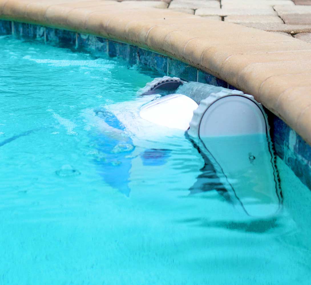 Dolphin Proteus DX4 Robotic Pool Cleaner Review - Robotic Reviews