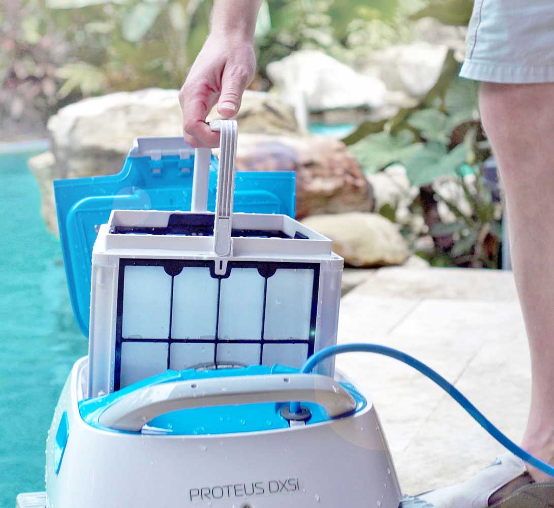 Dolphin Proteus DX5i Robotic Pool Cleaner Review - Robotic Reviews