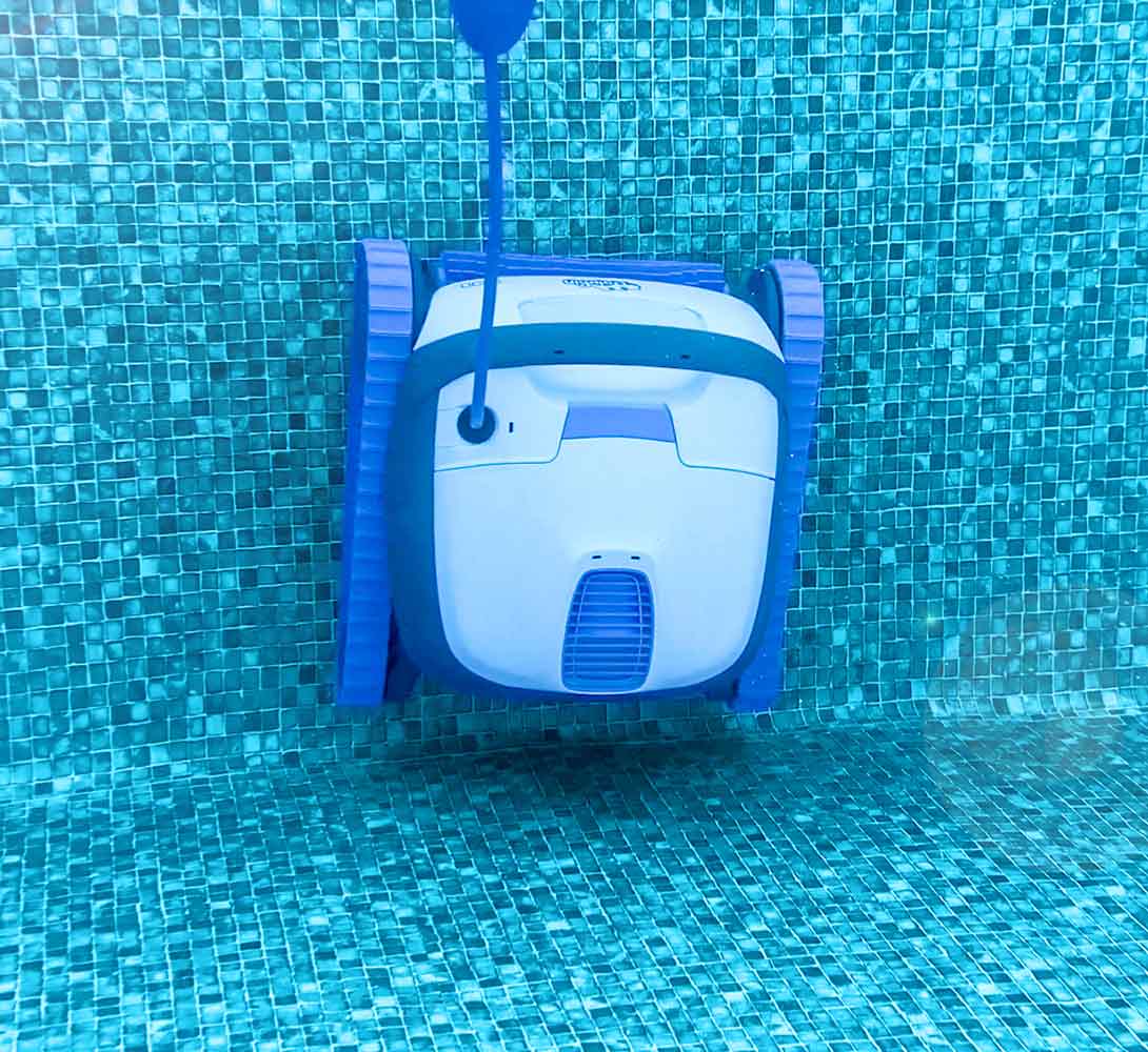 Dolphin S100 Robotic Pool Cleaner Review - Robotic Reviews